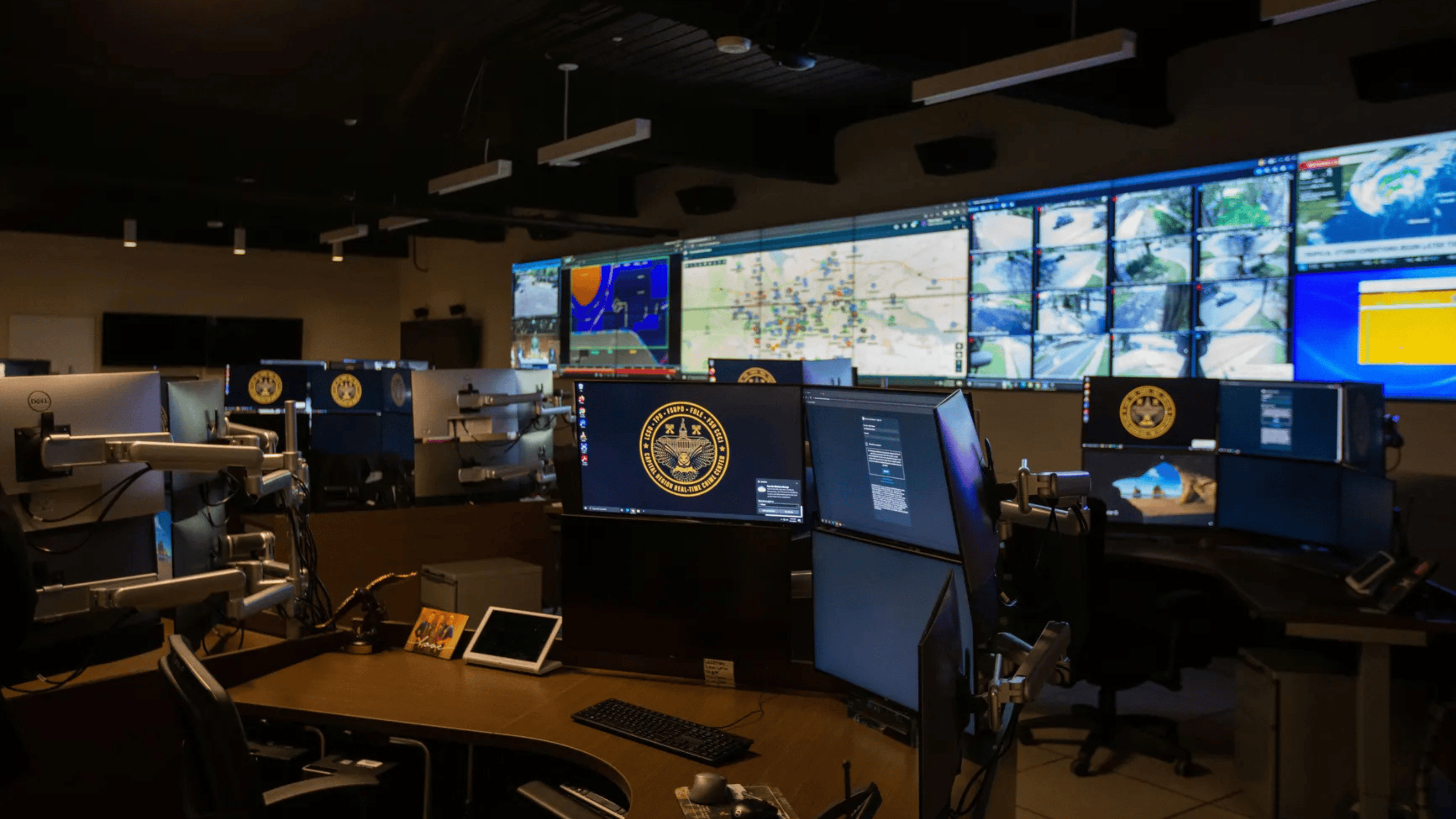Building a Real-time Information Center as a College or University - MIDL